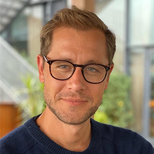 Speaker layout | Fast Growth Icons