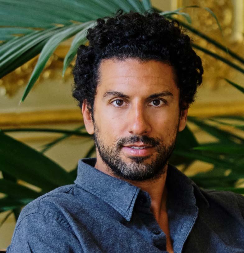 Jonathan Anguelovt | Fast Growth Icons